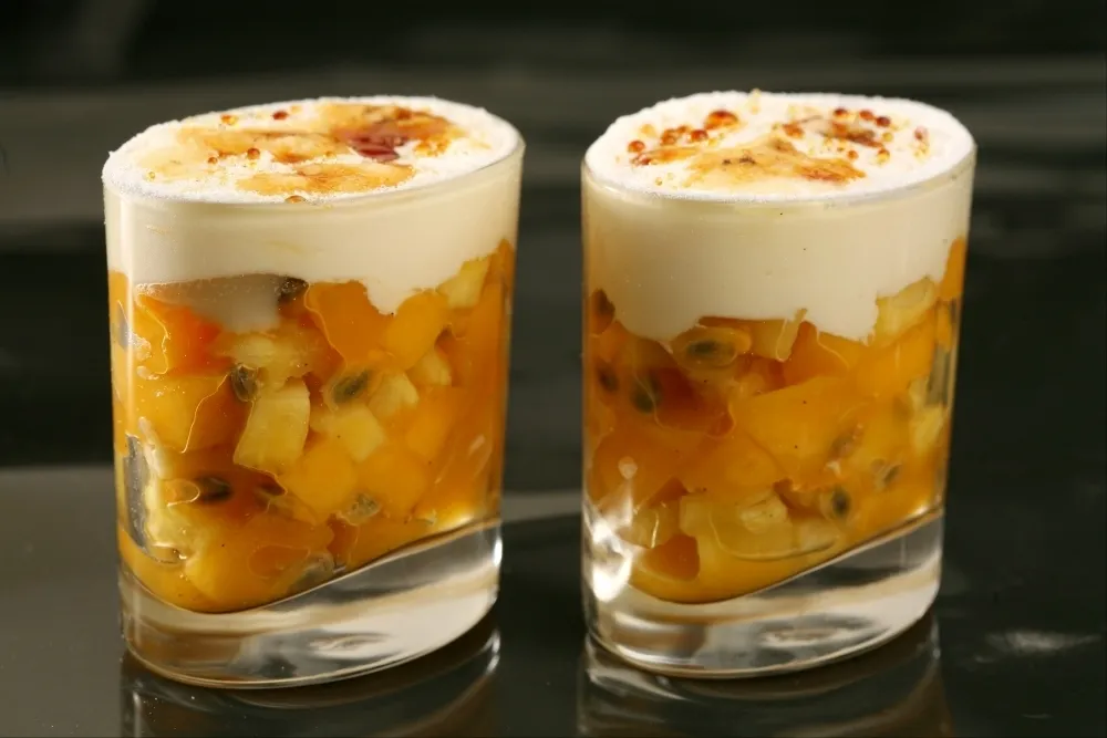 Recette verrine-de-fruits-exotiques-sabayon-rhum-vanille-et-vinaigrette ...