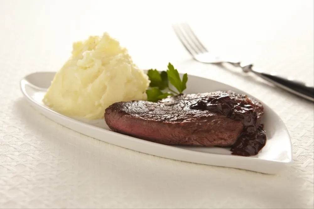 Recette Filet de biche sauce cacao, purée de panais