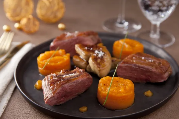 Recette magret-de-canard-et-foie-gras-poele-variation-de-courge-butternut