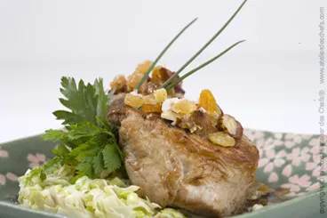 Recette Filet mignon en croûte de noisettes aux 4 épices, fondue de ...