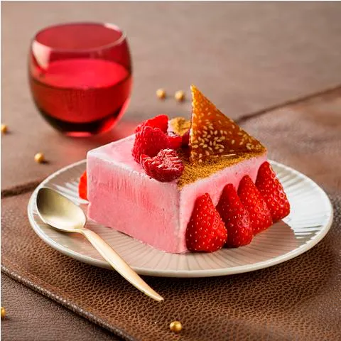 Recette Parfait glacé aux fruits rouges et éclats de nougatine au sésame