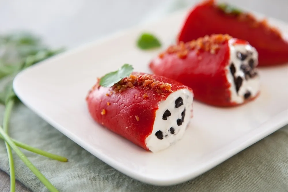 Recette petits-poivrons-farcis-au-fromage-de-chevre-et-chapelure-de ...