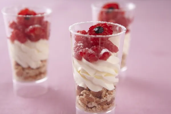 Recette entremet-framboises-mousse-fromage-blanc-biscuit-noisette
