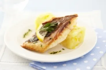Recette filet-de-carrelet-meuniere-ecrasee-de-pommes-de-terre-au-citron